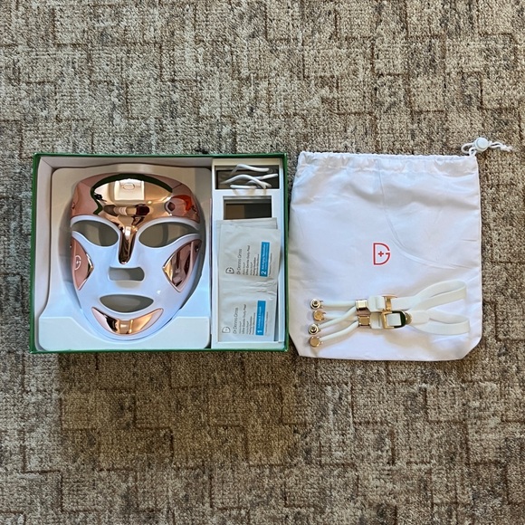 Dr Dennis Gross | Skincare | Dr Dennis Gross Led Faceware Pro Mask ...